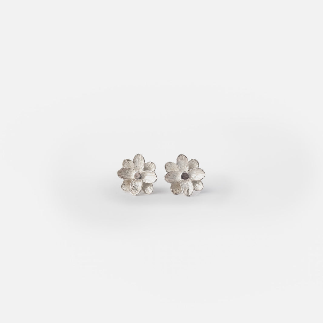 Lotus – Alexandra Simpson